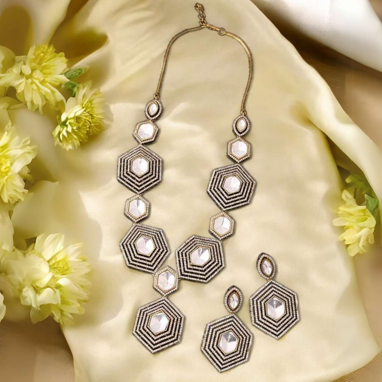 Golden Eroth Victorian Jewellery Set - New Arrival – ChandiCharms